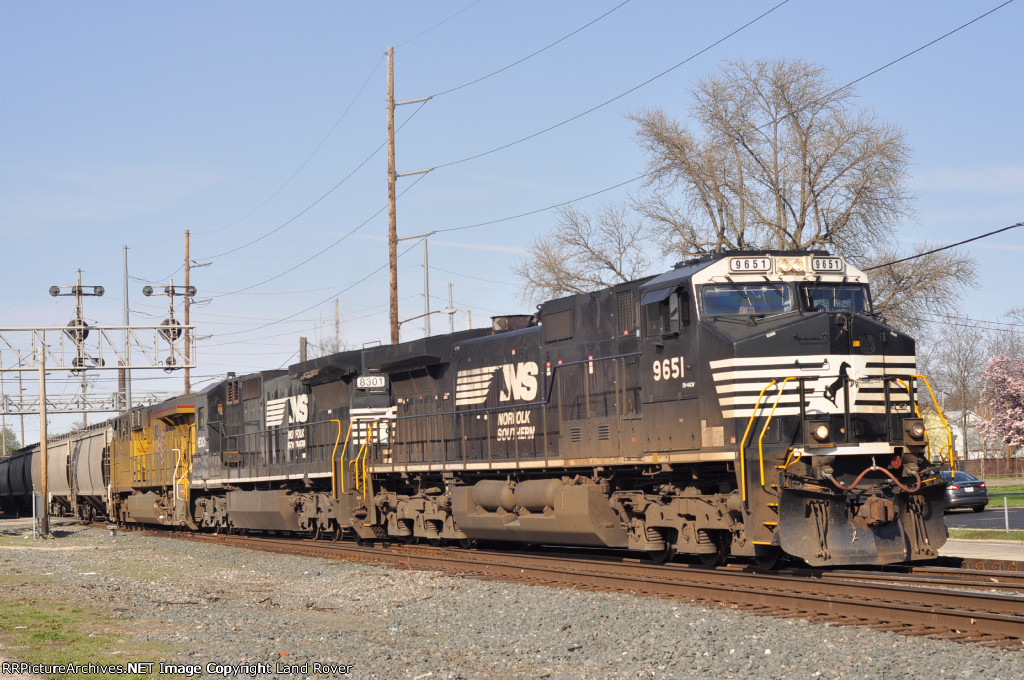 NS 9651 On NS 56 G Eastbound